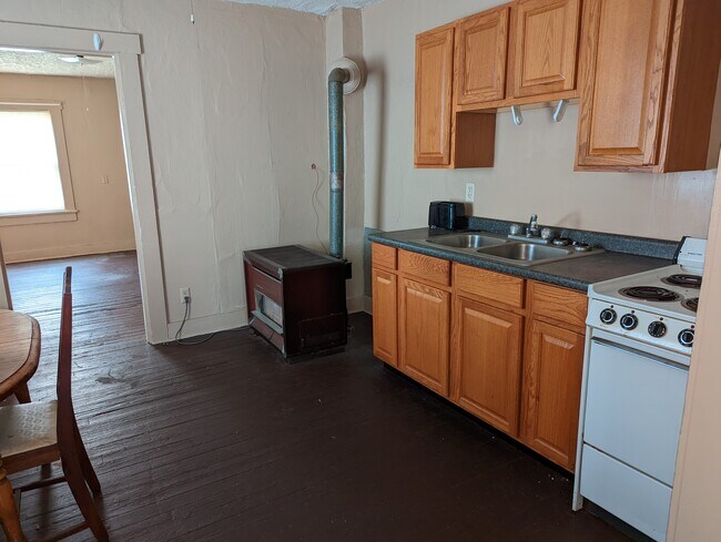 204 N Irwin St Apartments For Rent in Dayton, OH | ForRent.com