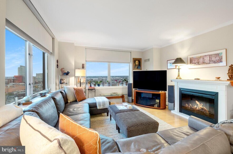 440 S Broad St Unit 2407 - Condo for Rent in Philadelphia, PA | ForRent.com