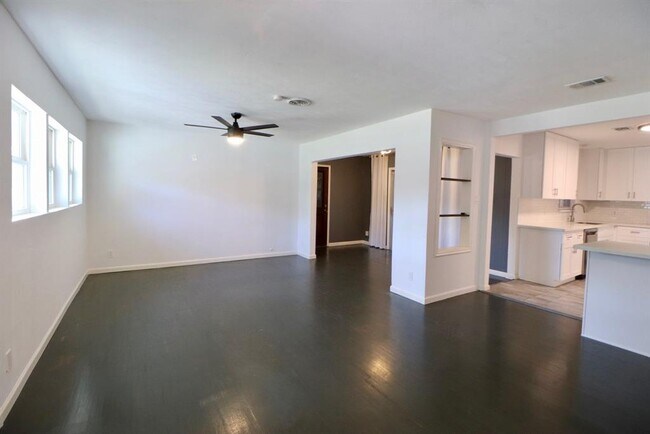6136 Jason St - House Rental in Houston, TX | ForRent.com