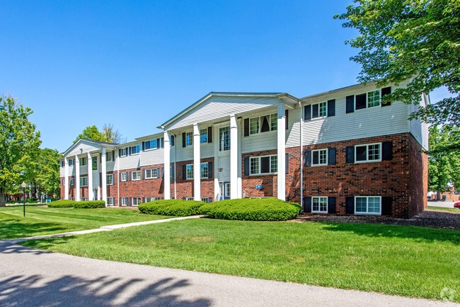 The Gables of Troy Apartments For Rent in Troy, MI | ForRent.com