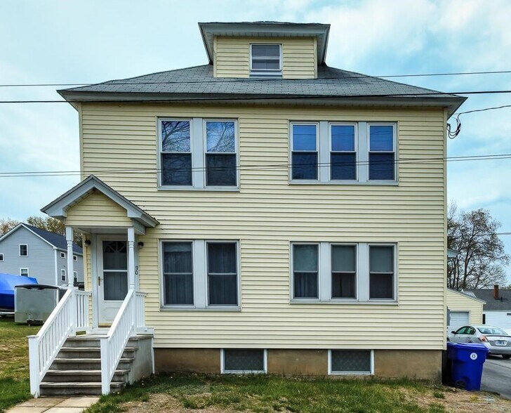 30 Eden St Unit 2nd floor - Apartment for Rent | Manchester, NH ...
