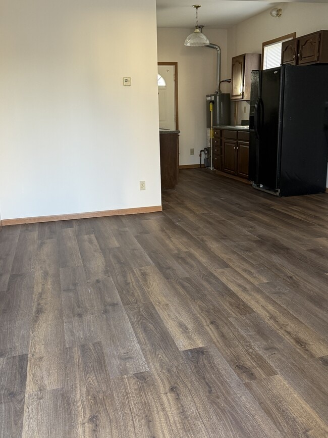 310 N Goethe Ave Off-Campus Housing, Ellinwood, KS