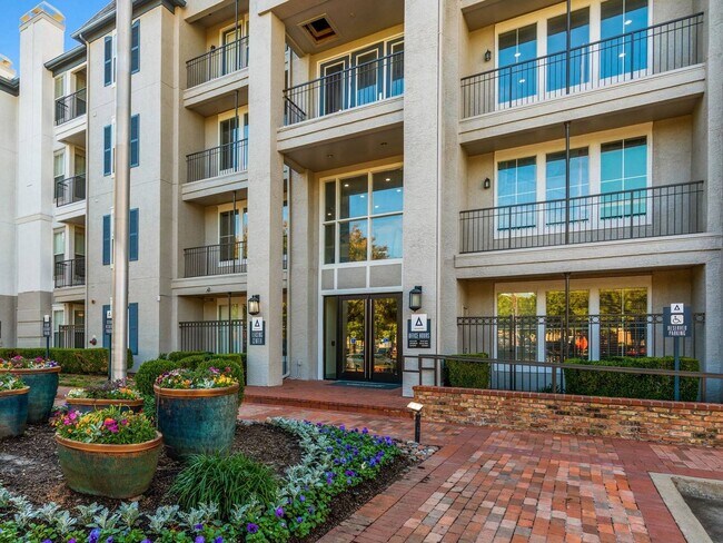 Broadstone Paragon Apartments - Dallas, TX | ForRent.com