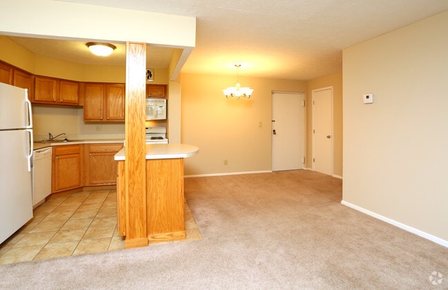 Regency Apartments - Parma, OH | ForRent.com