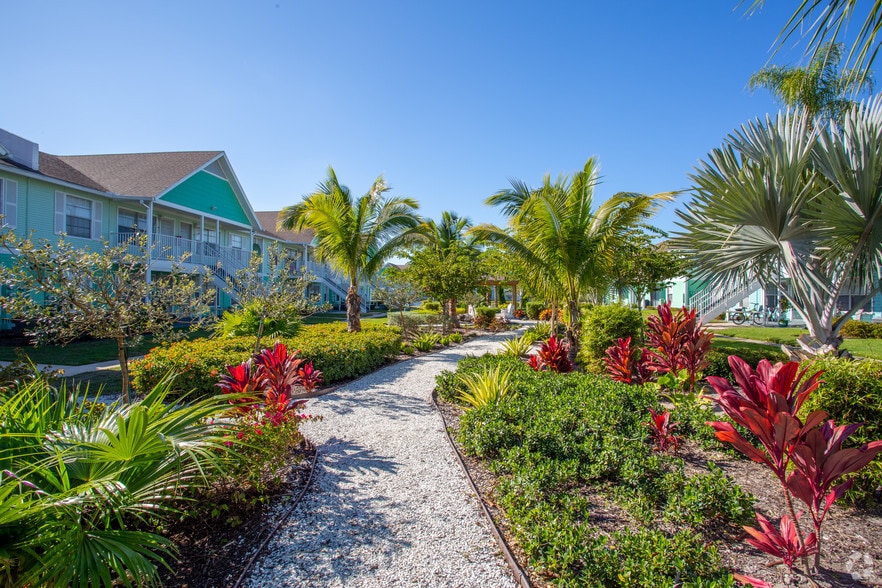 Apartamentos en renta en Largo FL | ForRent.com