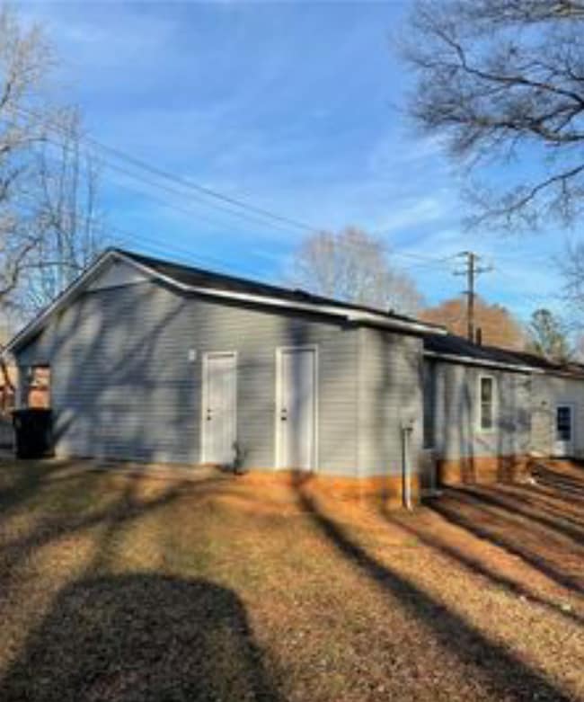 60 Southbrook Dr Off-Campus Housing, York, SC