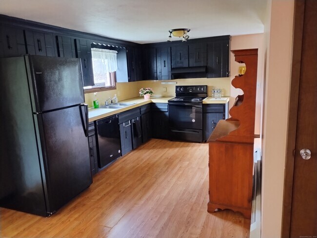 28 Porter Plain Rd House - House Rental in Thompson, CT | ForRent.com 28 Porter Plain Rd House - House Rental in Thompson, CT | ForRent.com