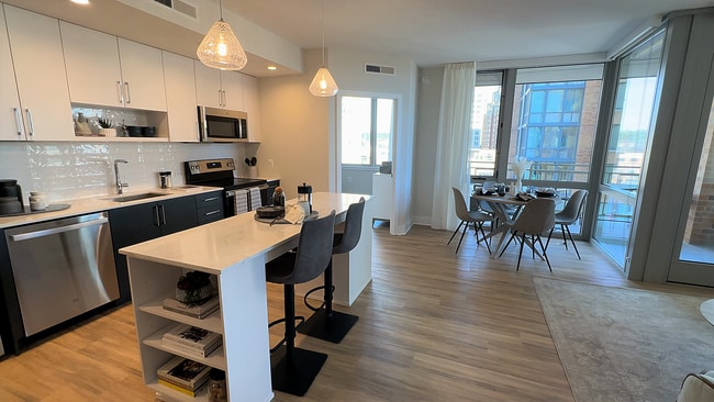 Meridian 2250 at Eisenhower Station Apartments - Alexandria, VA ...