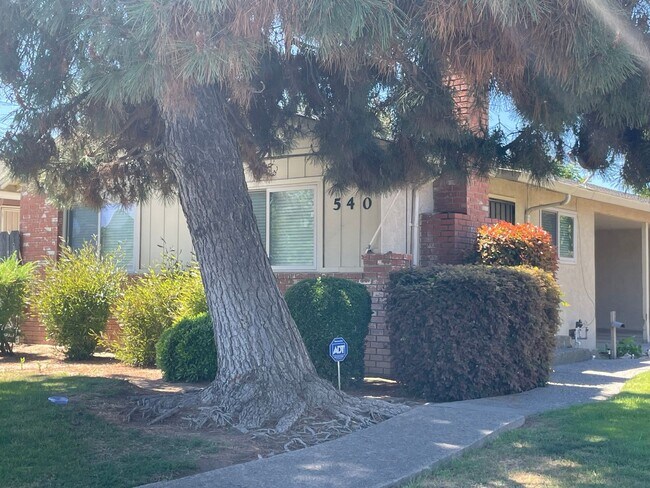 540 Gilbert Ave Unidad 1 Rental - Oakdale, CA | ForRent.com