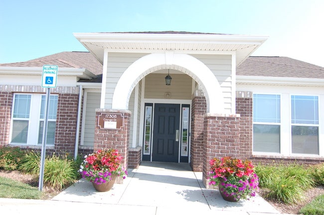 The Commons at Spring Mill Apartments For Rent in Westfield, IN ...