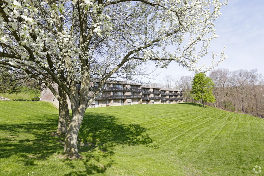 Robert Morris University Off-Campus Housing & Apartments ...