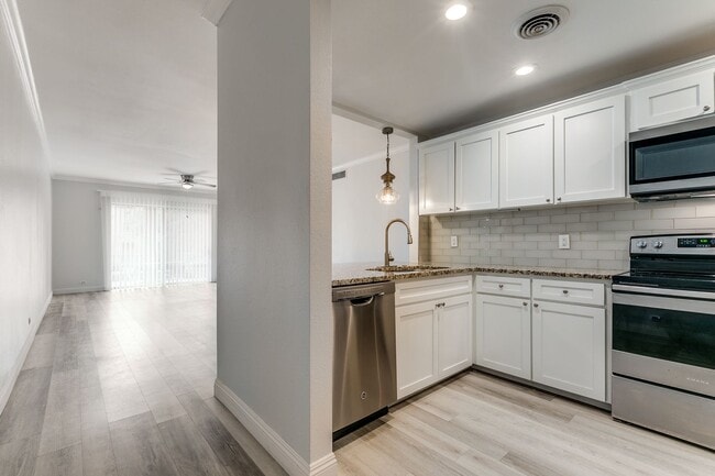 RENOVATED 3-BEDROOM CONDO AT CHATEAU DIJON - House Rental in San ...