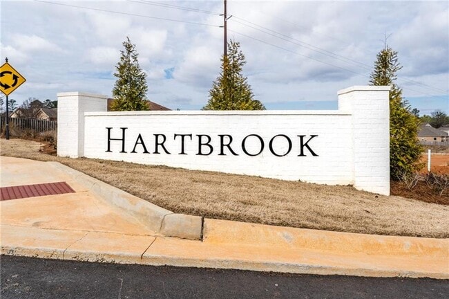 2 Story Townhome in Hartbrook, Very Close to HWY280 Off-Campus Housing ...