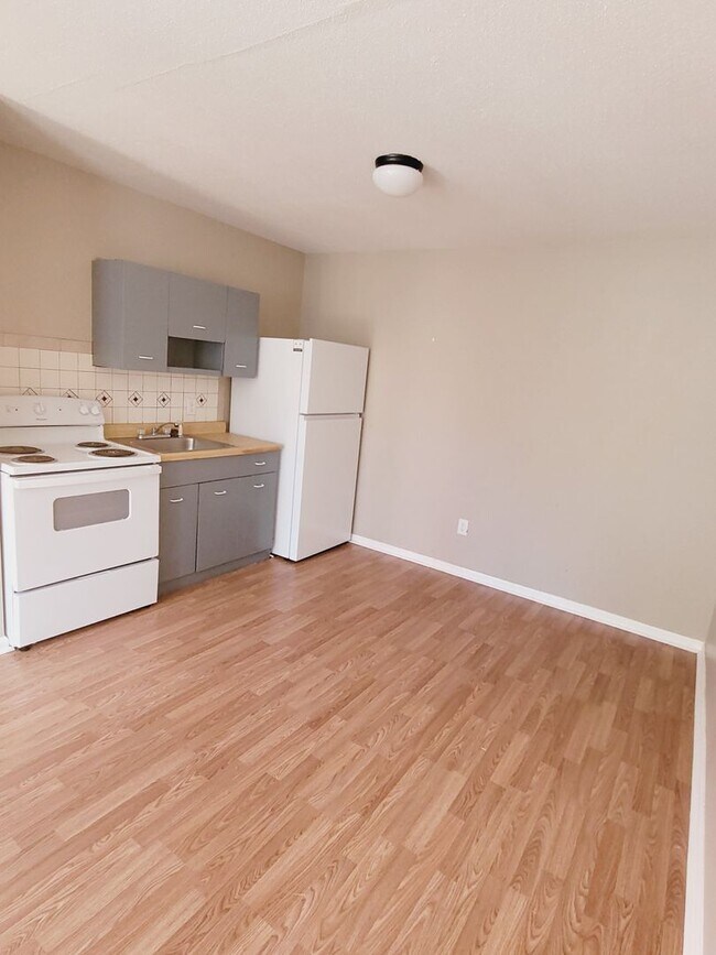 Gretna Apartments Unit C 5 Off-Campus Housing, Gretna, VA