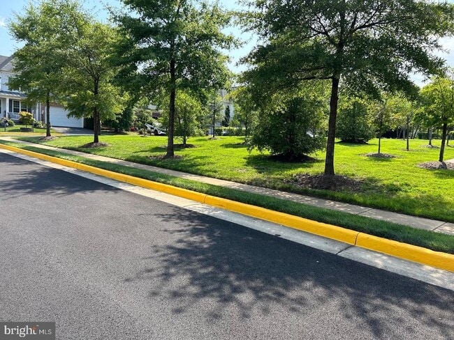 5658 Lierman Cir Off-Campus Housing, Centreville, VA