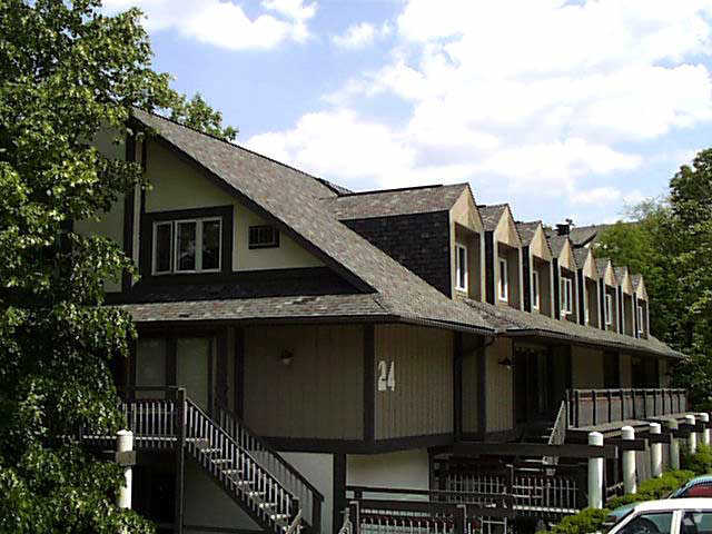 Timber Top Apartments & Townhomes - Akron, OH | ForRent.com