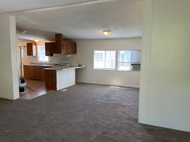 3 bedroom 2 bath in Hamilton City with fru... House - House Rental in ...