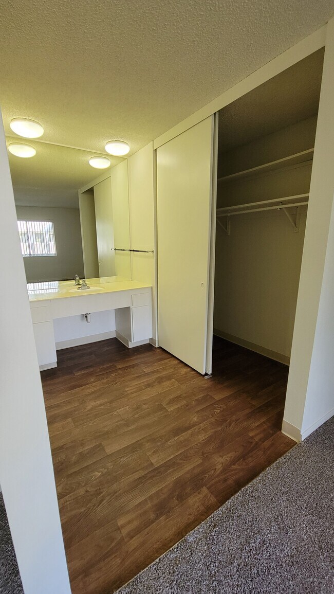 Governor's Square Apartments For Rent in Sacramento, CA | ForRent.com