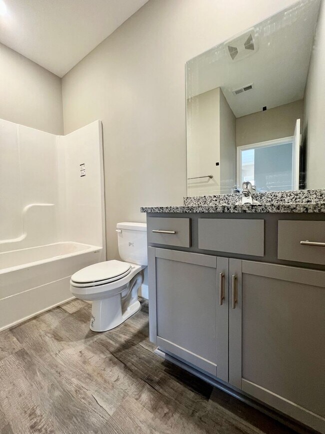 Keystone Commons - South Central Properties Apartamentos - Bowling ...