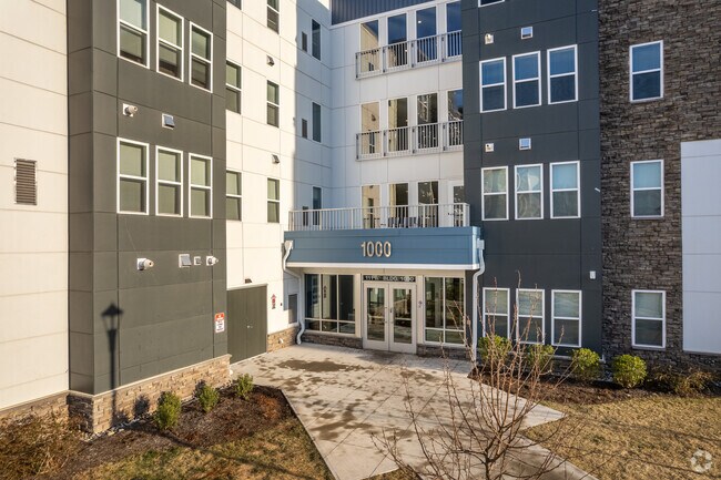 Truman Square Apartments - Edison, NJ | ForRent.com