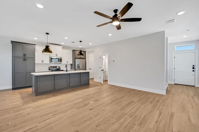 13657 Giovannis Gdn House - House Rental in Far West Side, TX | ForRent.com