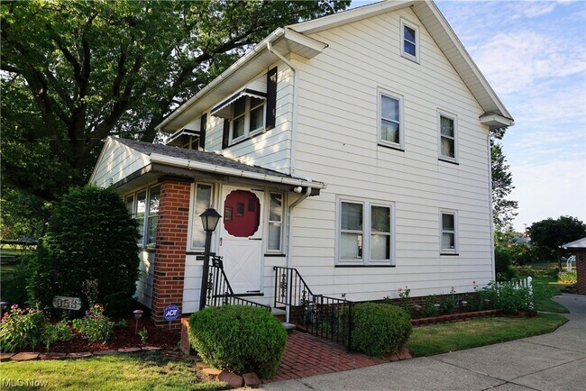 953 Lloyd Rd Rental - House Rental in Wickliffe, OH | ForRent.com