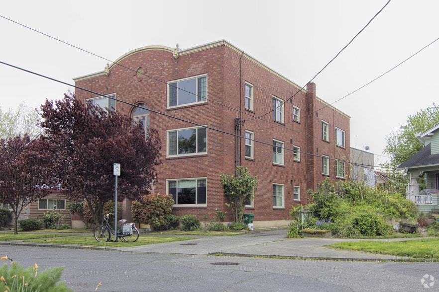 1705 S Stevens St | Seattle, WA | ForRent.com