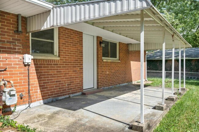 6607 Helwig Dr - House Rental in Huber Heights, OH | ForRent.com