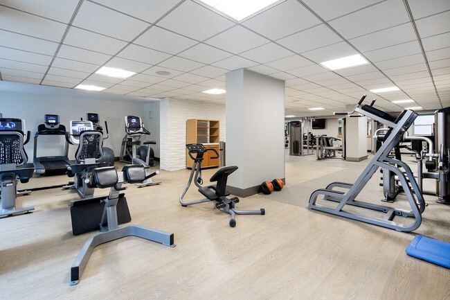 FOUND Study Midtown East - Student/Intern Apartments - New York, NY ...