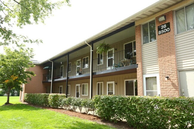 Stoneybrooke Apartments - Canton, MI | ForRent.com