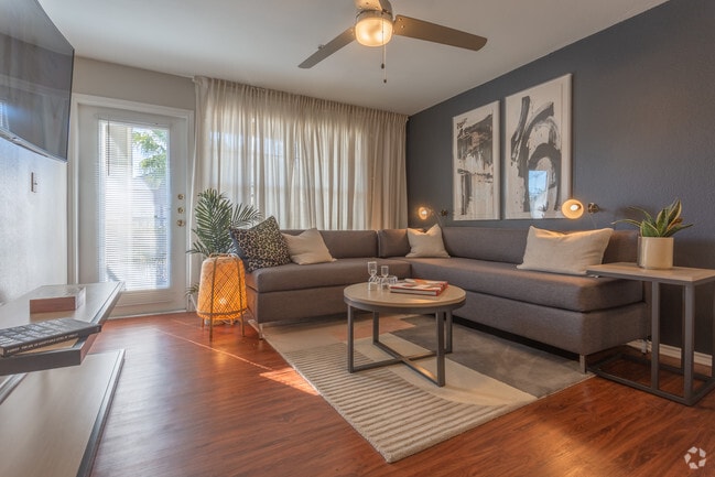 Texas A&M University | Off-Campus Housing Search