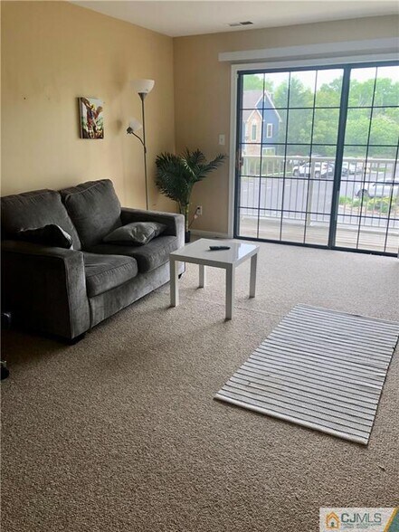 126 Longfield Ct Unit 126 - Condo for Rent in East Brunswick, NJ ...