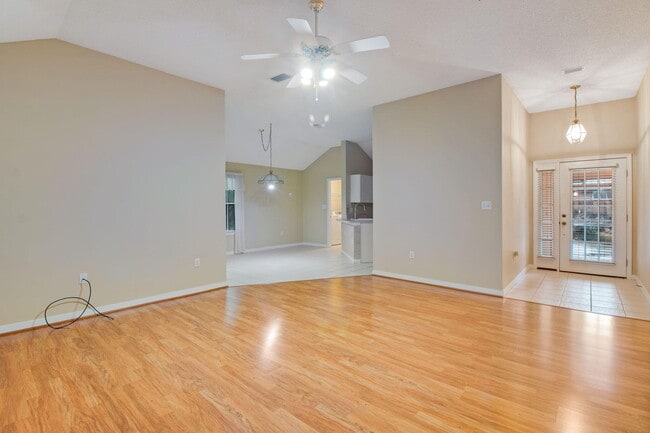 366 Bay Tree Dr Off-Campus Housing, Destin, FL