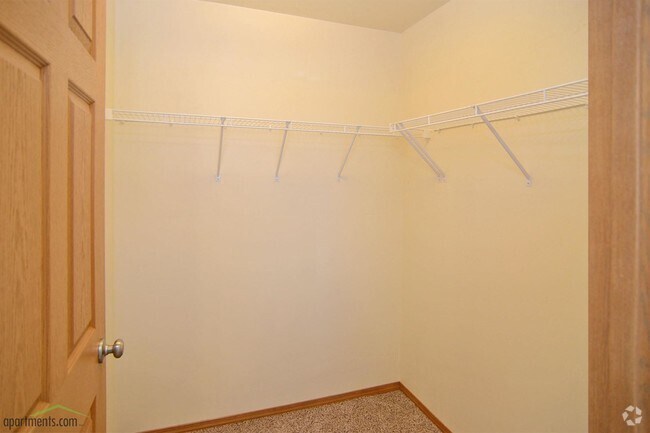 Evergreen Estates Apartments - Appleton, WI | ForRent.com