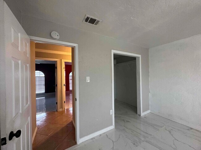 10125 Peppertree Ln - House for Rent in Fort Worth, TX | ForRent.com