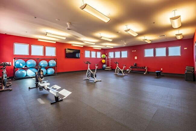 Foxridge Apartment Homes | Virginia Tech | Off-Campus Housing Search