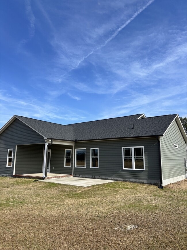 149 Budd Godwin Ln Off-Campus Housing, Dunn, NC