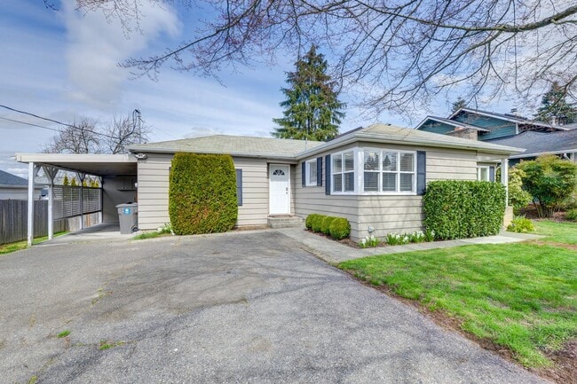 Charming Home in Sought-After Lower Kennydale - House Rental in Renton ...