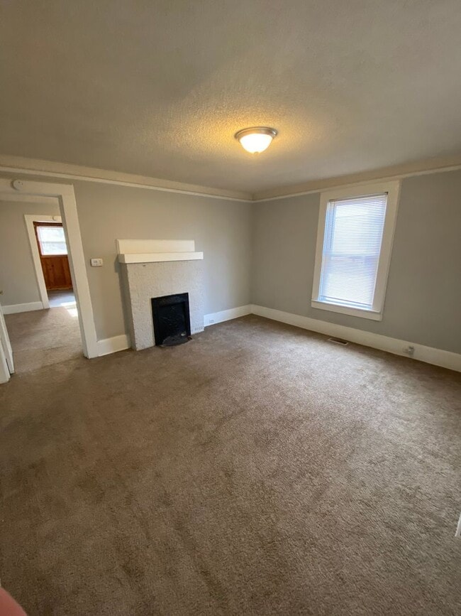 2 bed 1 bath single family home newly remolded Off-Campus Housing ...