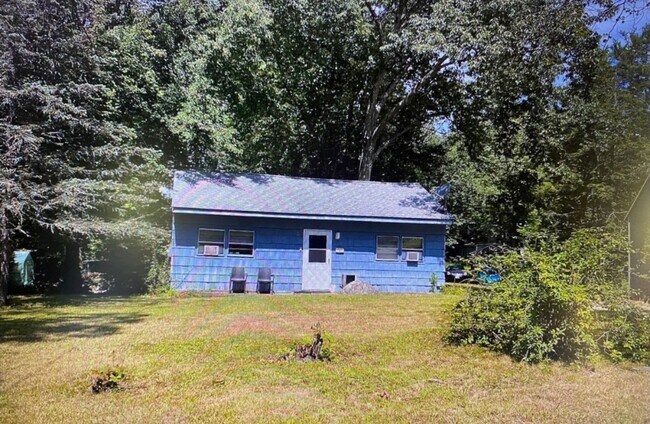 108 Central St Off-Campus Housing, Hudson, NH