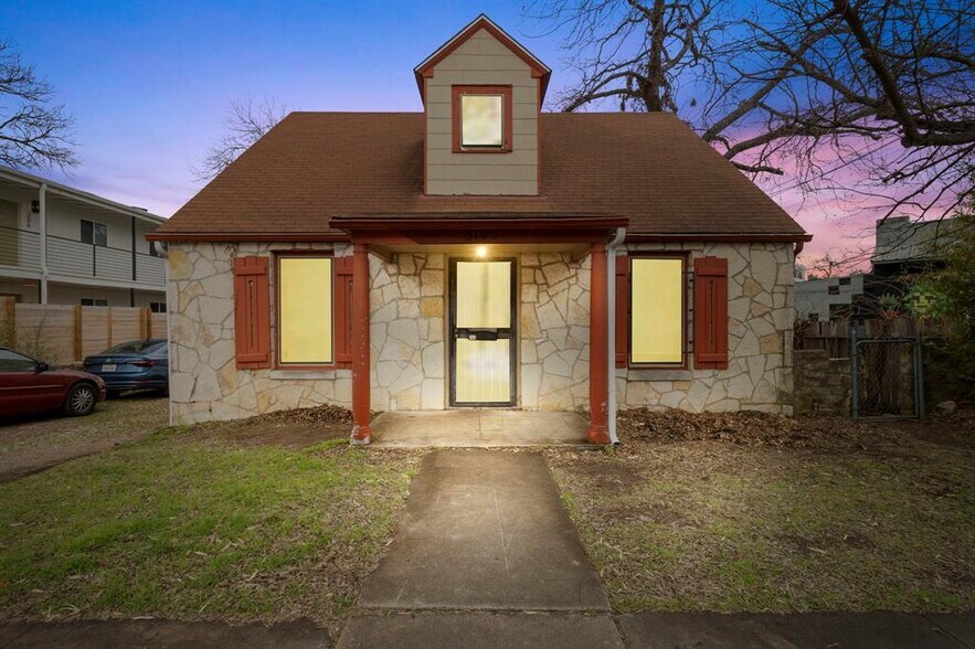 3105 Speedway - House for Rent in Austin, TX | ForRent.com