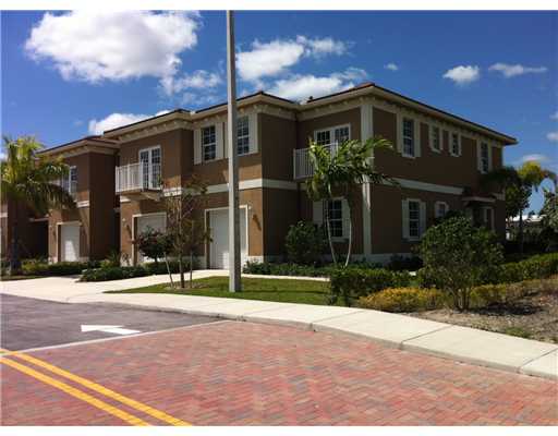 Boca Place Townhomes - Townhomes for Rent - Boca Raton, FL | ForRent.com