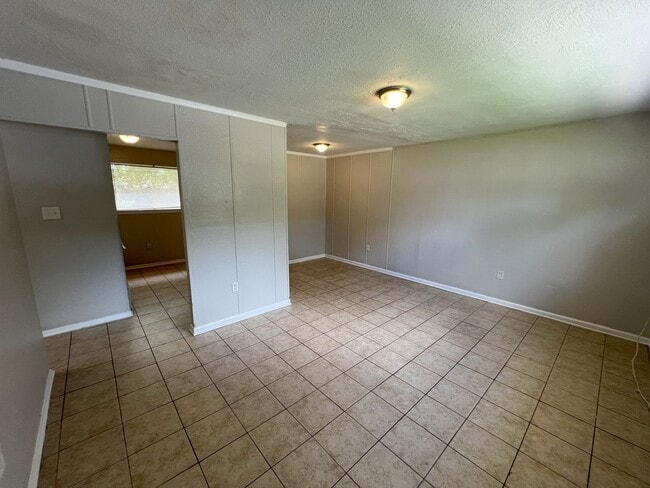 2 Bedroom 1 Bath home located in Baton Rou... - House Rental in Baton ...