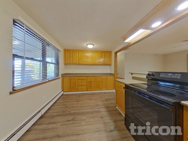 4486 S Utica St Off-Campus Housing, Denver, CO