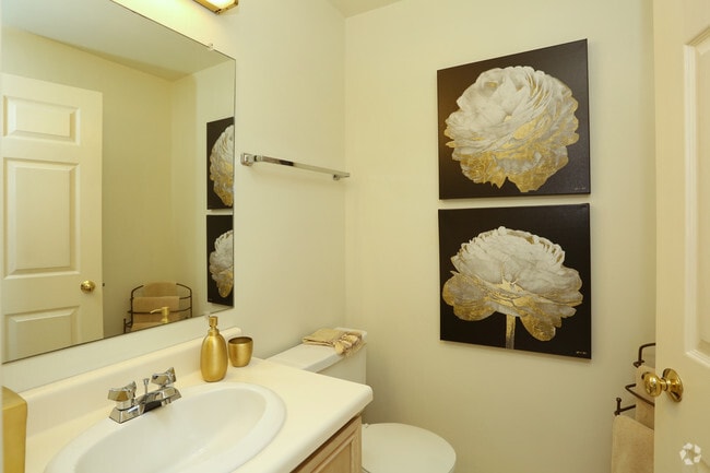 Springbrook Cercle Apartments For Rent in Oak Creek, WI | ForRent.com