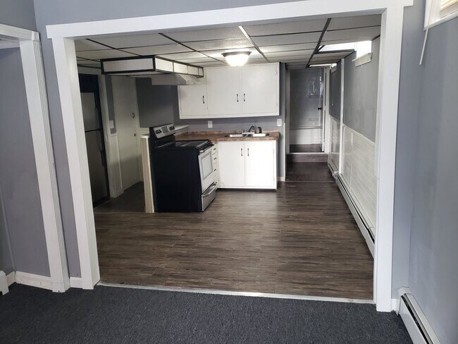 22 Stoneland Rd Condo Unit B - Condo for Rent in Worcester, MA ...