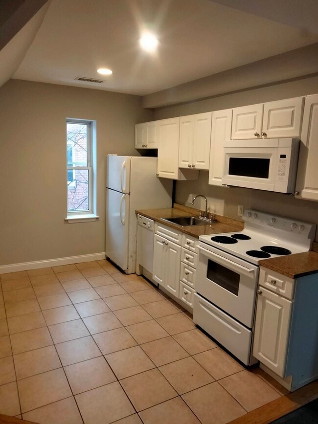 21 Imlay St Off-Campus Housing, Hartford, CT