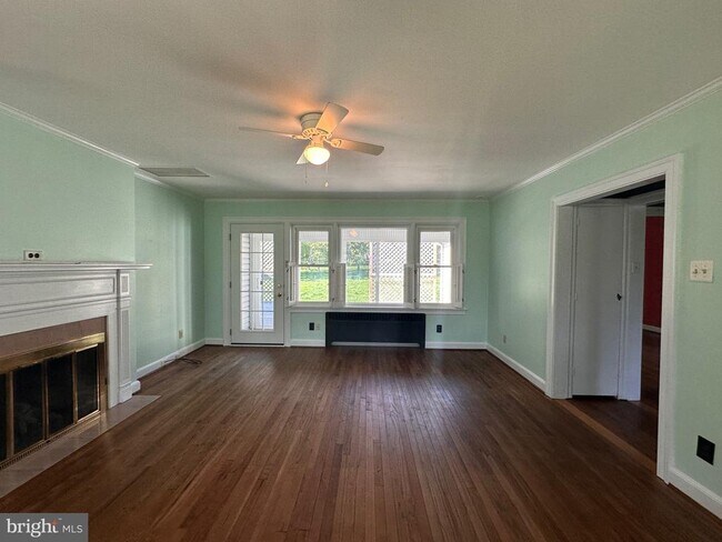 21 E Roseville Rd - House Rental in Lancaster, PA | ForRent.com