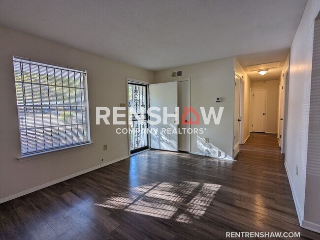 Charming Home in Raleigh / Frayser Now Ava... - House Rental in Memphis ...