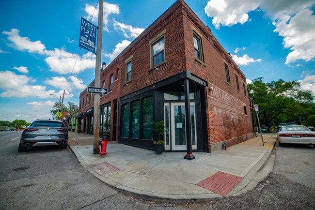 1721 Westport Rd Unit .5 Off-Campus Housing, Kansas City, MO